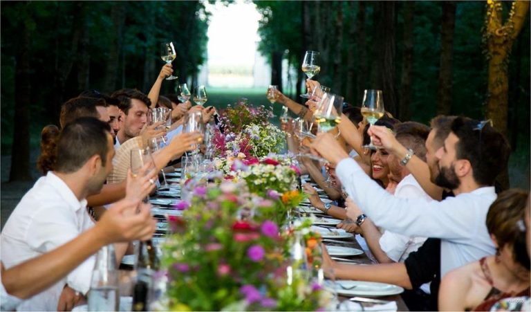 Wedding Alcohol Calculator: How Much Booze You Need